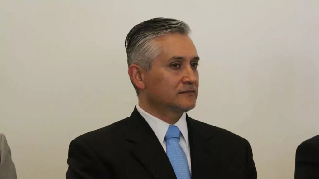 Crónica del Poder/ Julio Medina, el Caballo de Troya – Mario Luis Ramos ...